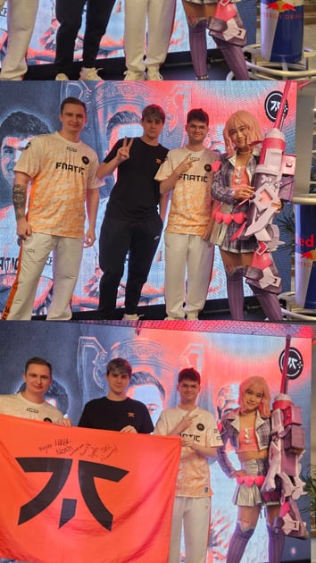 FNC League of Legends team pic with my Caitlyn cosplay - Fnatic Community