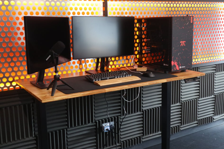 Introducing ChopValue Official Desk Partner - Fnatic