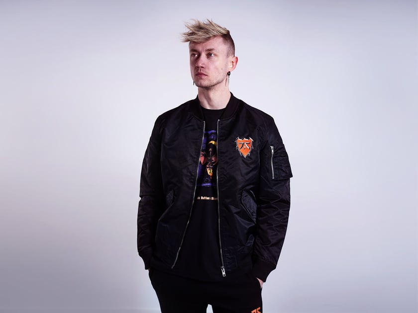 QUEST EXPLORER BOMBER | Fnatic - Fnatic